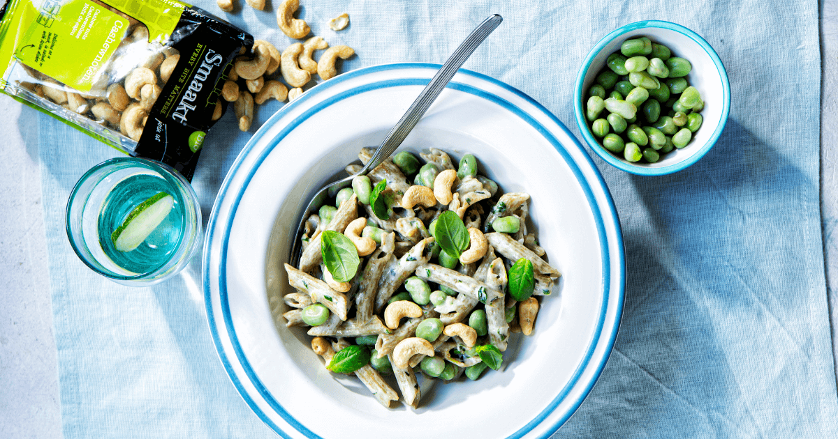 Pasta met tuinbonen en cashewnoten in knoflooksaus - Smaakt